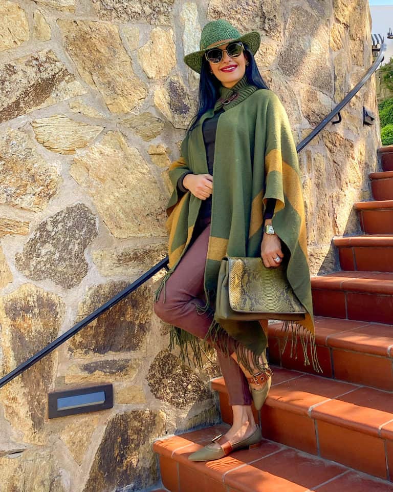 Stylish and Trendy Capes and Ponchos to Try This Fall – RB Italia Blog