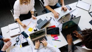 18 Secrets to Surviving Corporate Life You’ll Wish You Knew Sooner – RB ...