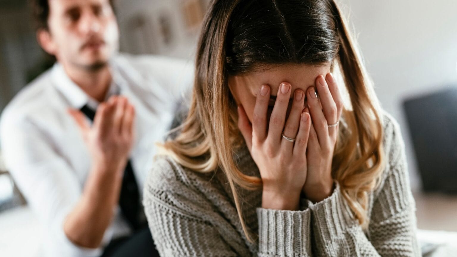 12 Ways to Know If Someone Is Manipulating You – RB Italia Blog